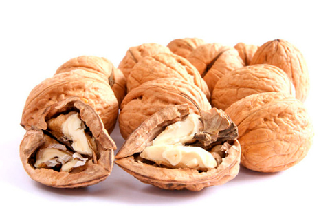 România ar putea redeveni cel mai mare producător de nuci din lume ...