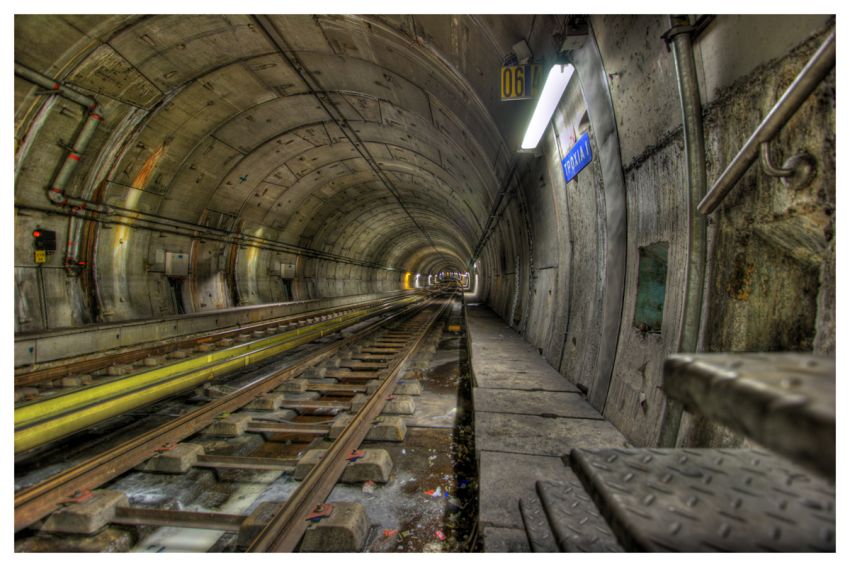 O companie românească a "electrificat" Metroul din Atena - Economica.net