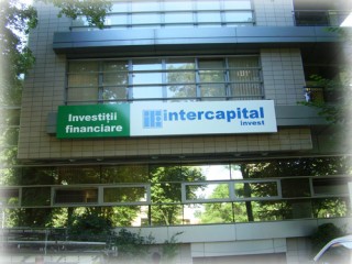 Intercapital Invest amendată de CNVM. Brokerii firmei, acuzaţi că şi-au ...