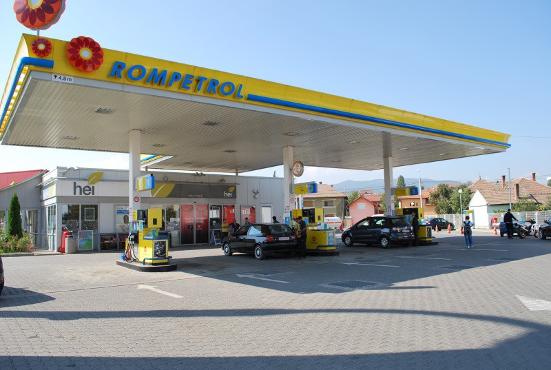 Cum verifică Rompetrol calitatea carburanţilor - Economica.net
