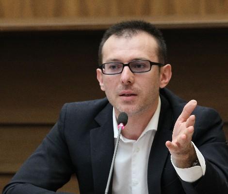 Myth Buster: Trei mituri despre cursul euro-leu - Economica.net