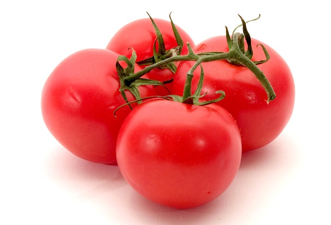 Călburean se laudă cu prima producţie de roşii româneşti din 2013 ...