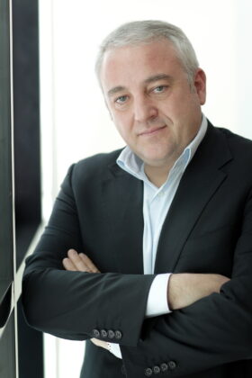 Panos Makris a fost numit director comercial pentru Romtelecom şi ...