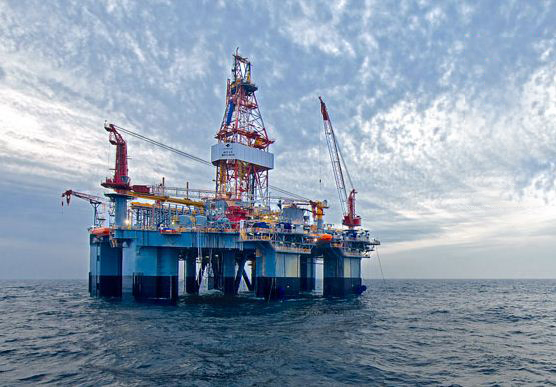 ExxonMobil şi Petrom aduc platformă de foraj în Marea Neagră. Costă ...