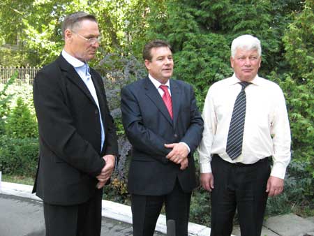 Diplomatul Vasile Soare, propus pentru funcţia de ambasador al României ...