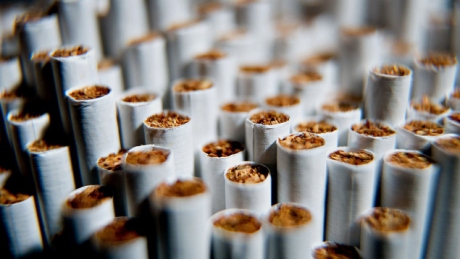 După BAT, şi Philip Morris scumpeşte ţigările - Economica.net