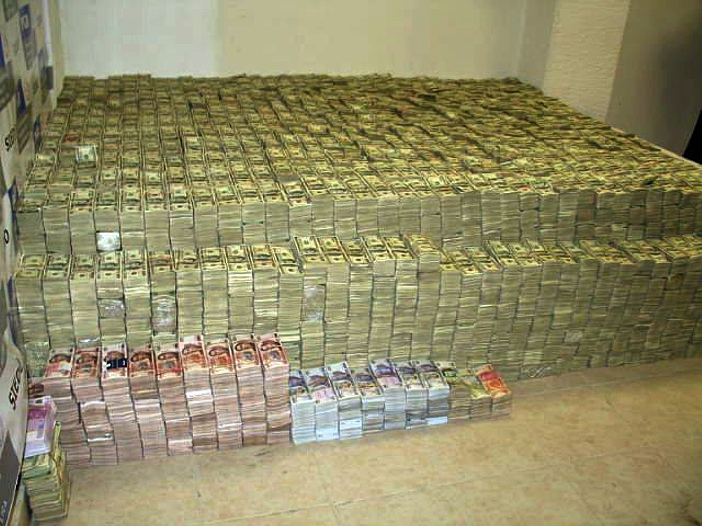 Ai casă sau bani la bancă? E posibil să fii obligat să-ţi declari ...