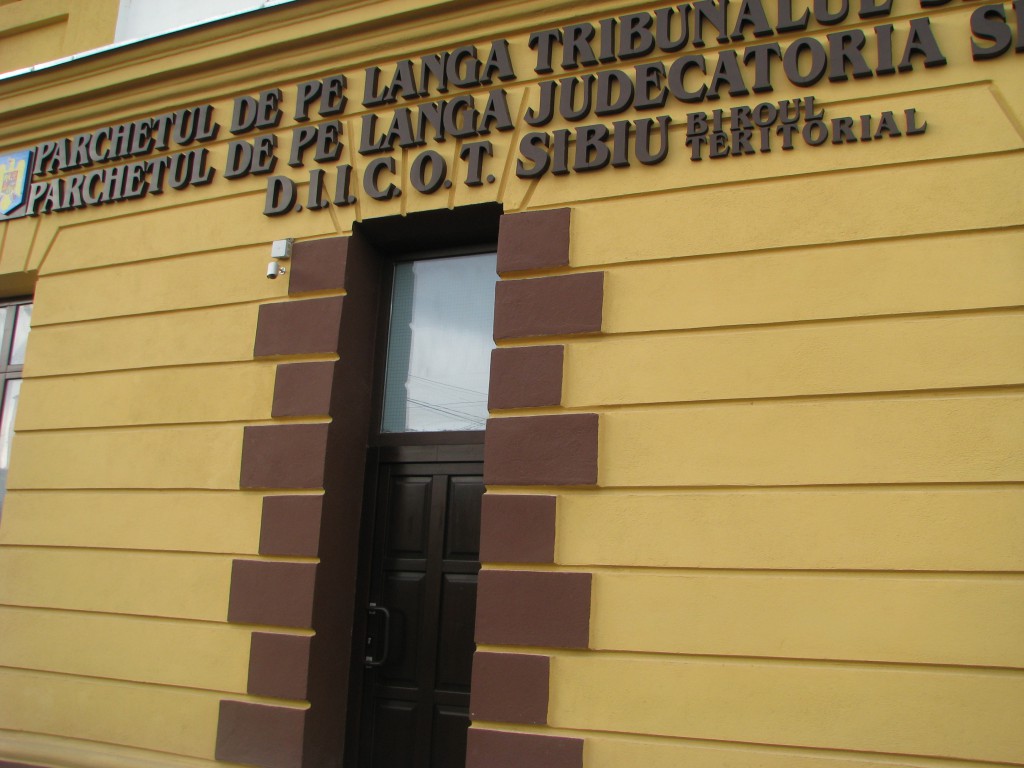 Amendă de 10.000 de lei pentru un broker care ar avea legătură cu cazul ...