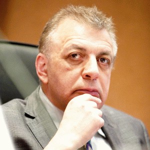 Un fost director în BCR a fost numit preşedinte al Consiliului de ...