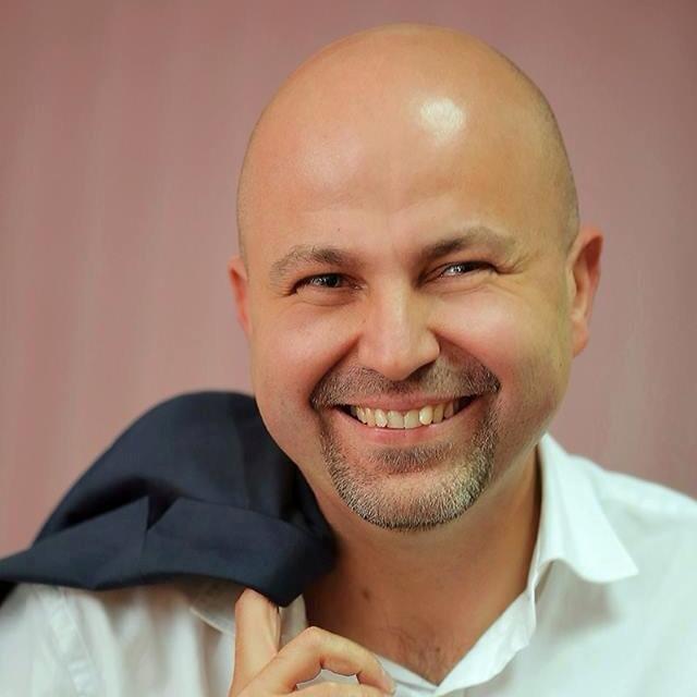 Sergiu Neguţ preia 50% din acţiunile primei companii româneşti care ...