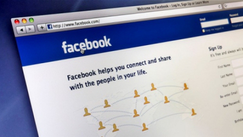 Facebook introduce noi statusuri de identitate - Economica.net