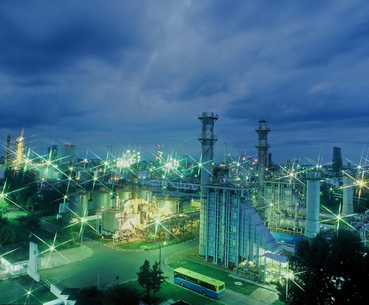 OMV închide pentru revizie două rafinării, una fiind Petrobrazi ...