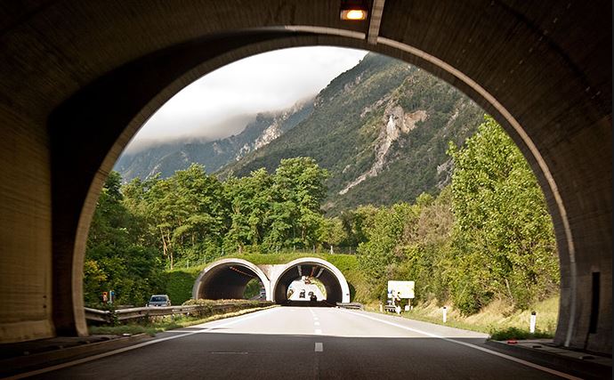 Cel mai lung tunel de autostradă din România, gata să fie scos la licitaţie pentru construcţie ...