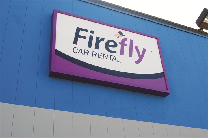 Hertz îi aduce în România pe americanii de la Firefly Rent a Car ...