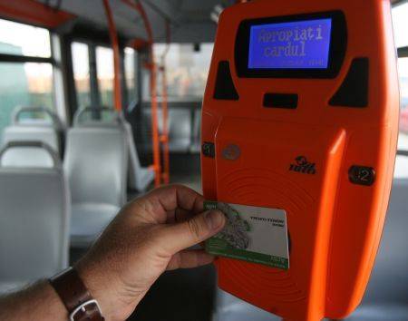 RATB vrea să introducă automate de bilete. Suma alocată depăşeşte 860. ...