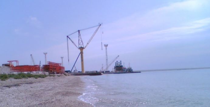 Kazahstanul vrea să construiască un nou terminal petrolier la Marea ...
