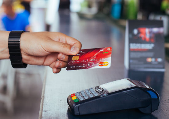 UniCredit Bank şi Mastercard lansează Mastercard Young, care se ...