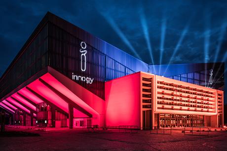 E.ON a prezentat acţionarilor Innogy oferta de preluare în valoare de 5 ...