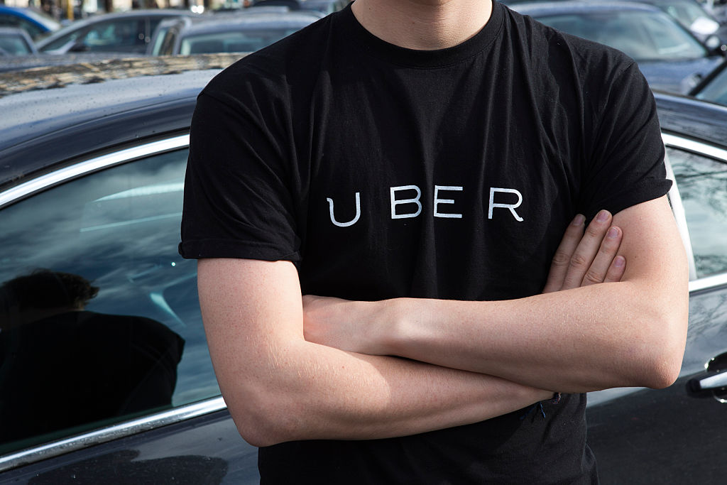 1.816 autorizaţii de transport alternativ pentru Uber, Clever, Bolt sau ...