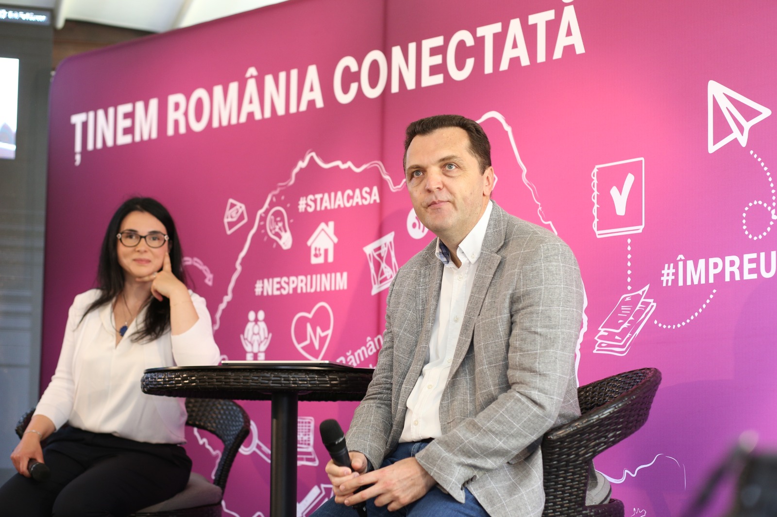Telekom România, creştere istorică a traficului. Obiceiurile de consum ...