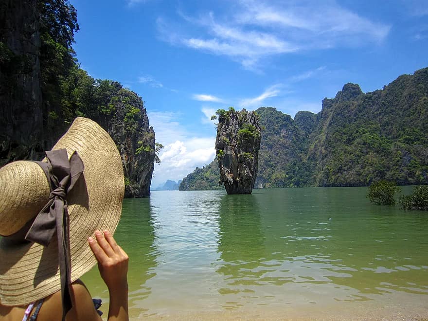 Thailanda încearcă să-și salveze sectorul turistic mizând pe atragerea ...