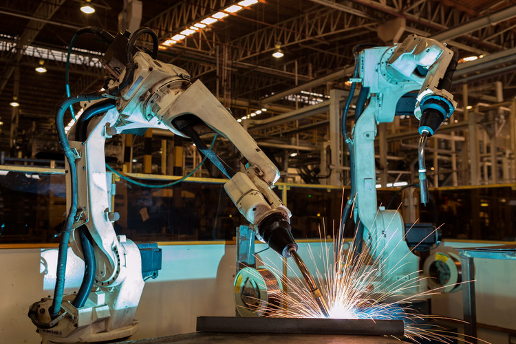 Numărul de roboţi industriali a atins un nivel record. Care sunt ţările ...