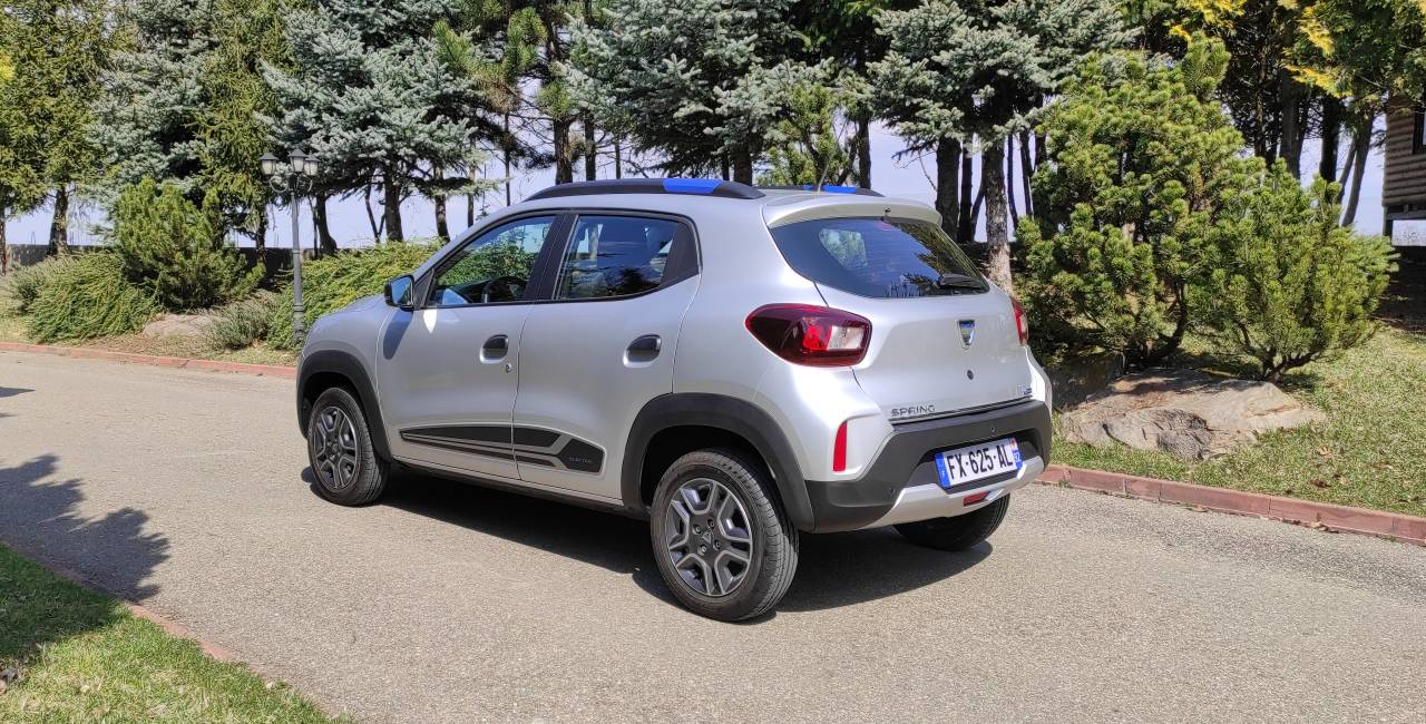 Dacia țintește familiile tinere, pensionarii și ecologiștii cu noul ...