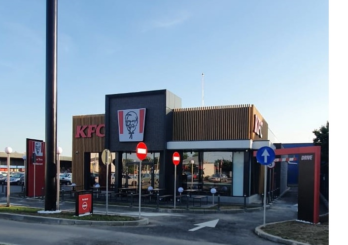 KFC inaugurează primul său restaurant drive-thru din județul Brăila ...