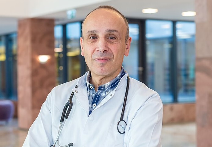 Wargha Enayati estimează că centrul medical privat multidisciplinar ...