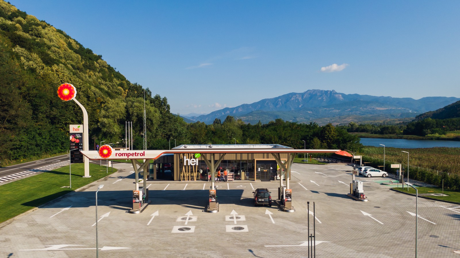 Atac cibernetic la Rompetrol. Grupul anunță că toate sistemele vizate ...