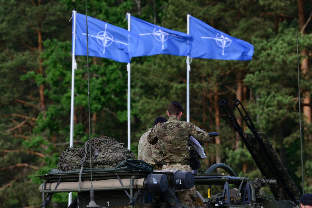 NATO își întărește forțele în România și Slovacia - Economica.net