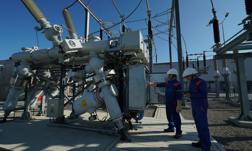 Distribuitorii nu găsesc energie electrică pentru consumul rețelelor ...