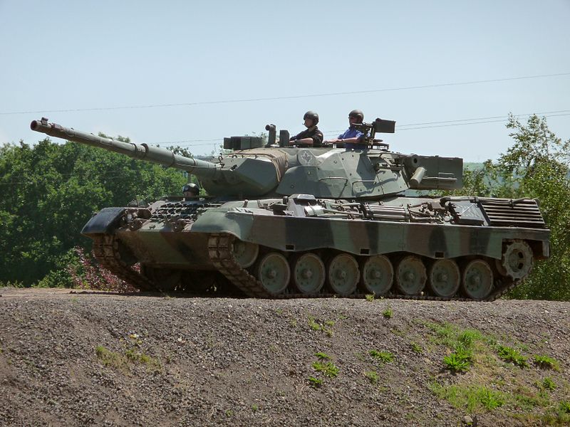 Germania aprobă livrările de tancuri Leopard pentru Ucraina - Economica.net
