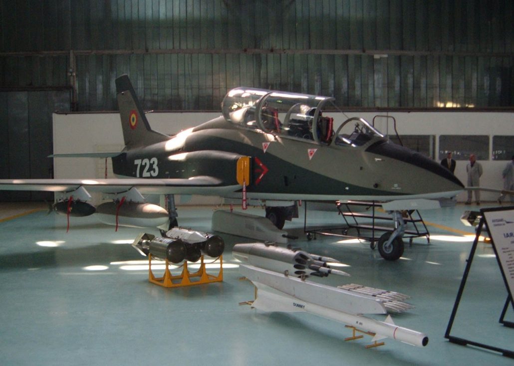 Spătaru: Construcţia de avioane civile sau militare este una dintre ...