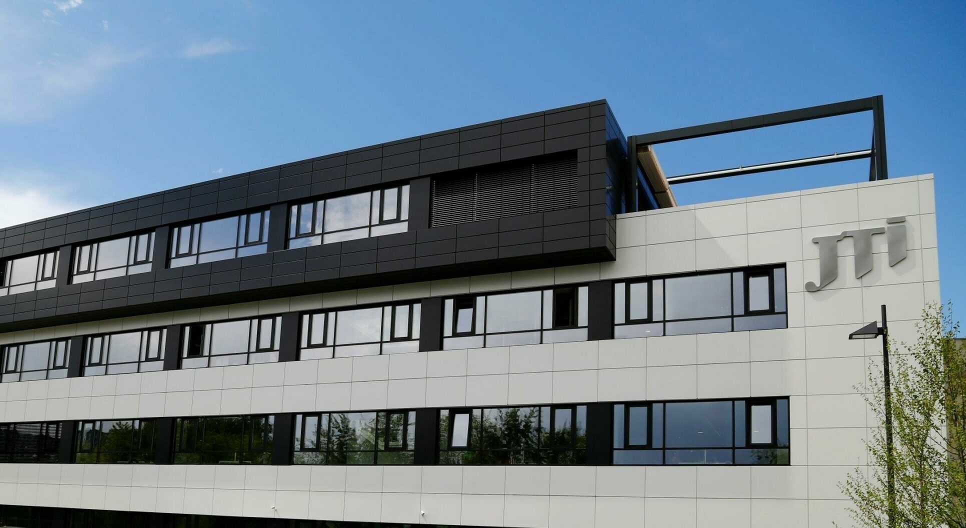 JTI România a raportat un profit în creştere cu circa 13%, de peste 825 ...