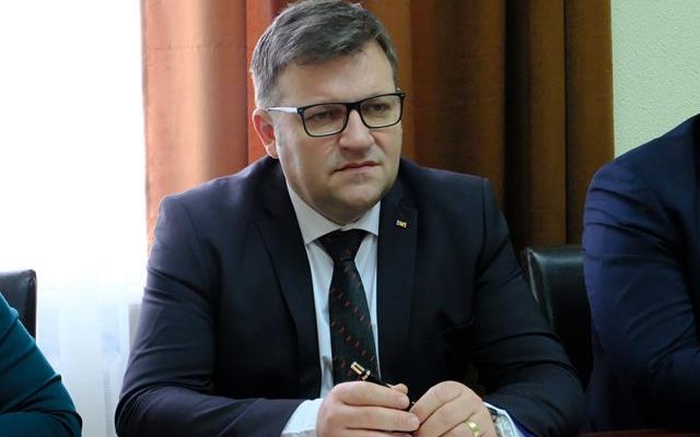 Servicii profesionale - Marius Budăi, după negocierile avute cu Comisia ...