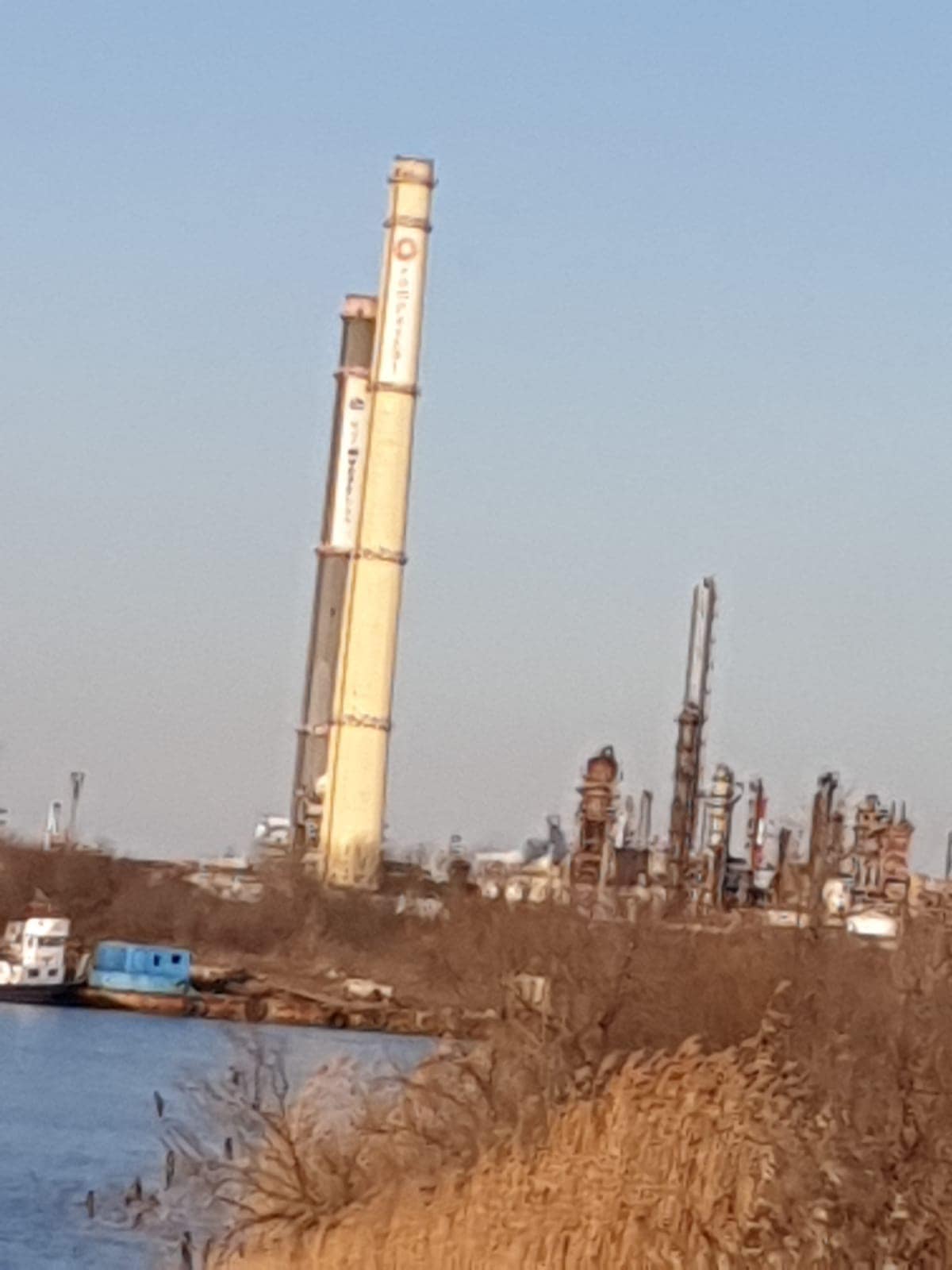 Garda de Mediu a amendat Rompetrol cu 100.000 de lei pentru poluarea ...