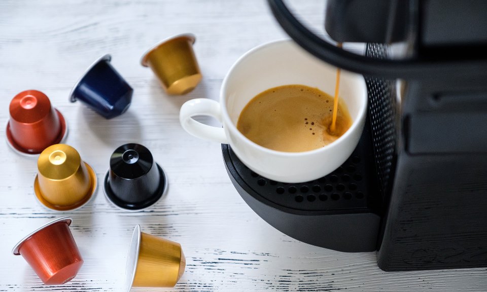 UE va anunţa noi reguli privind capsulele de cafea şi pungile din ...