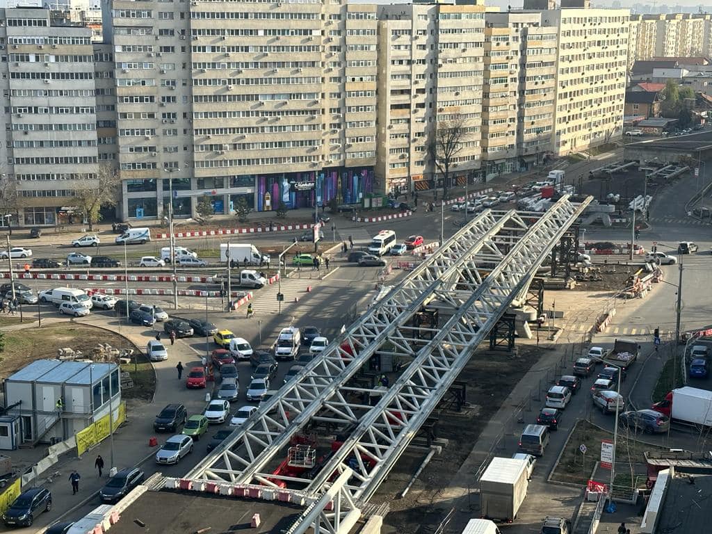 Nicuşor Dan: Tablierul a fost montat la pasajul de la Doamna Ghica, iar de sâmbătă se reia ...