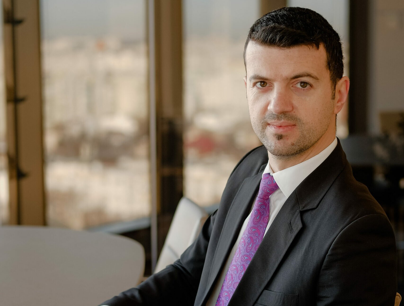 Alex Slujitoru se alătură echipei de parteneri din cadrul Reff ...