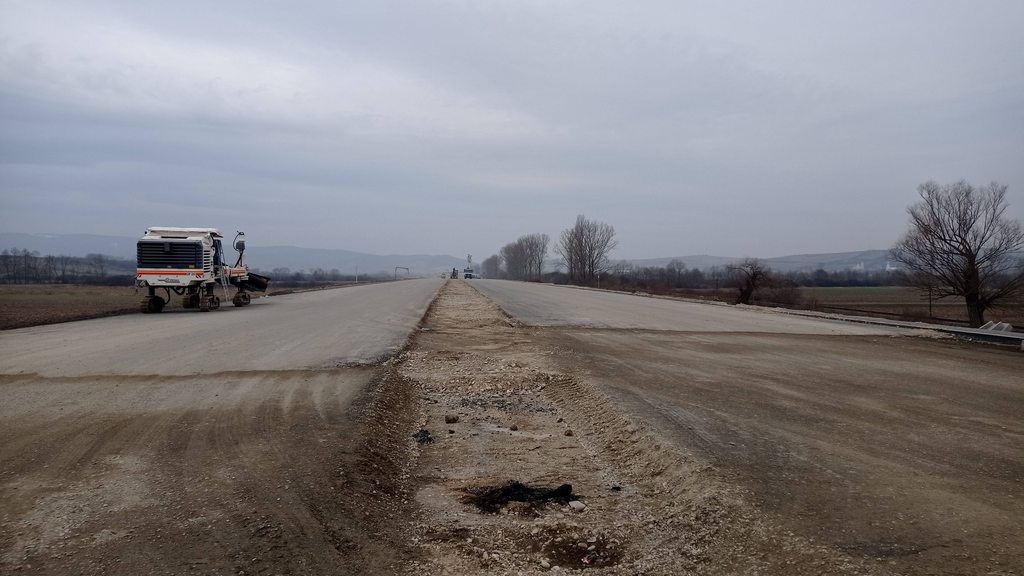 Prima autostradă care ar putea fi inaugurată în 2023: Imagini cu lotul ...