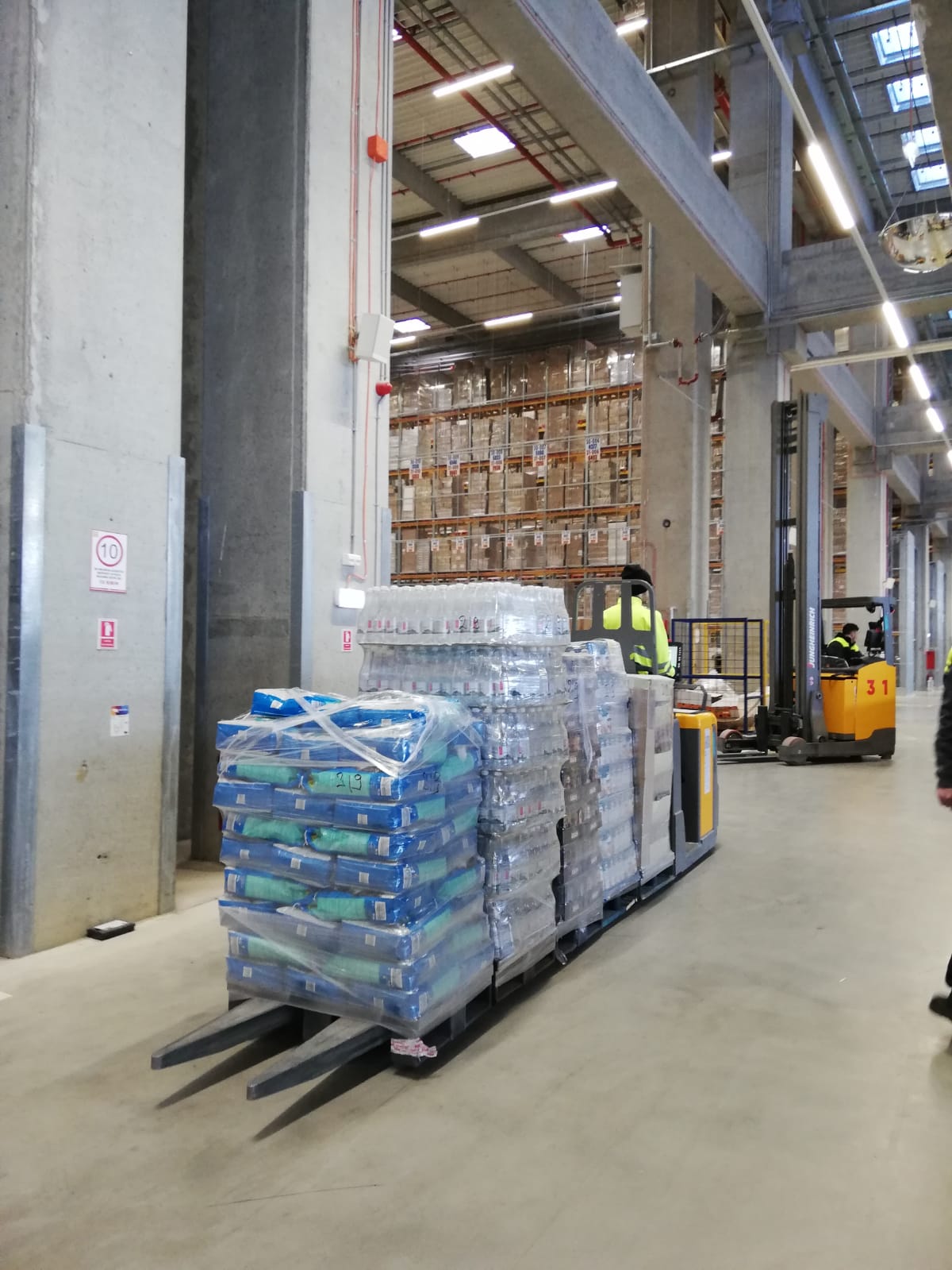 Afacerile din comerţul cu ridicata au crescut cu 9%, în primele două ...