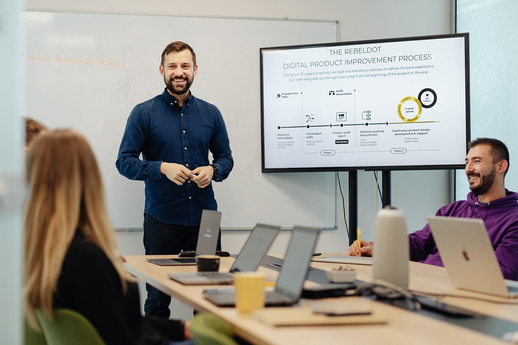 RebelDot, dezvoltator de software din Cluj-Napoca, deschide 100 de ...