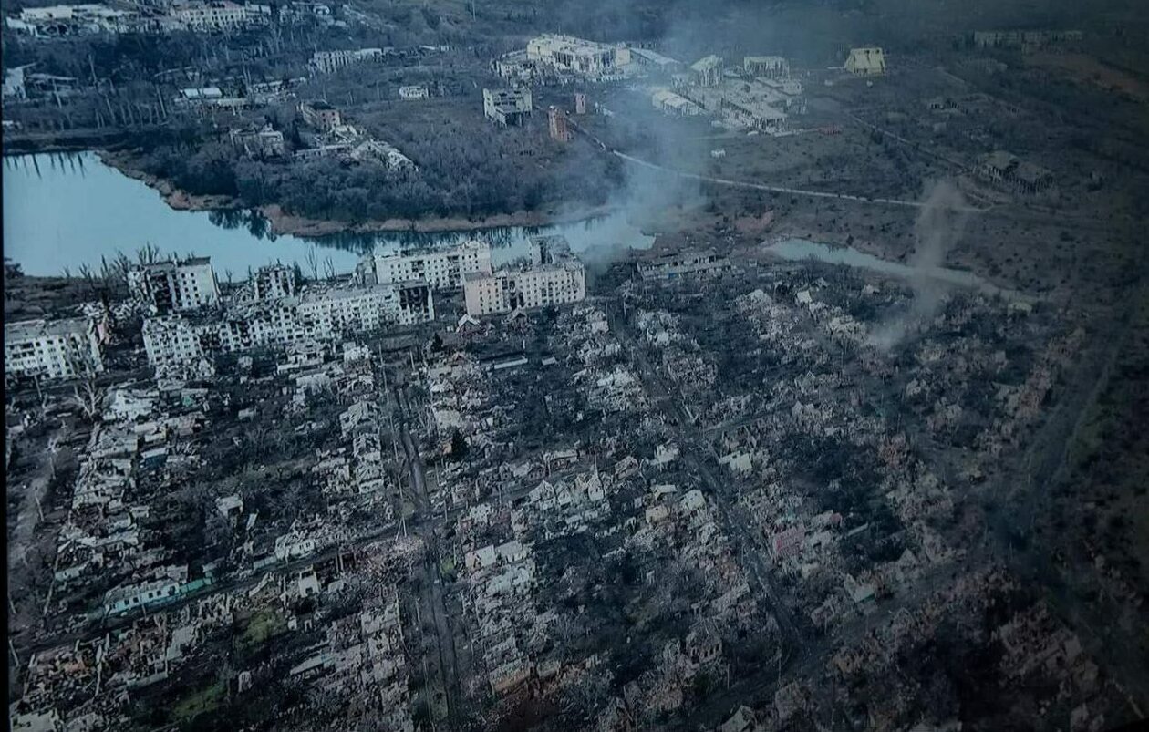 Lupte la Bahmut: Forţele ruse au preluat controlul asupra malului vestic al râului Bahmutka ...