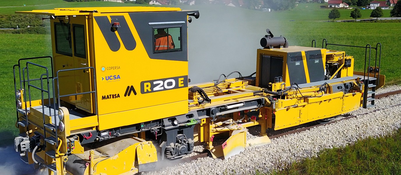 CFR Infrastructură se dotează cu mașini și utilaje grele din Elveția ...