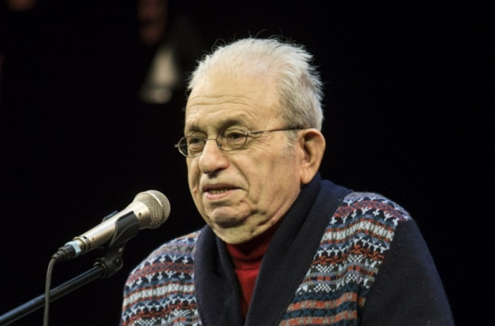 Radu Cosaşu, decanul presei sportive româneşti, a încetat din viaţă la ...