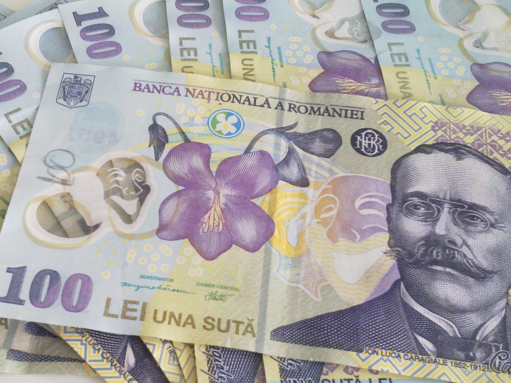 Economica.net - Şedinţă de guvern - Salariul minim brut va fi majorat ...