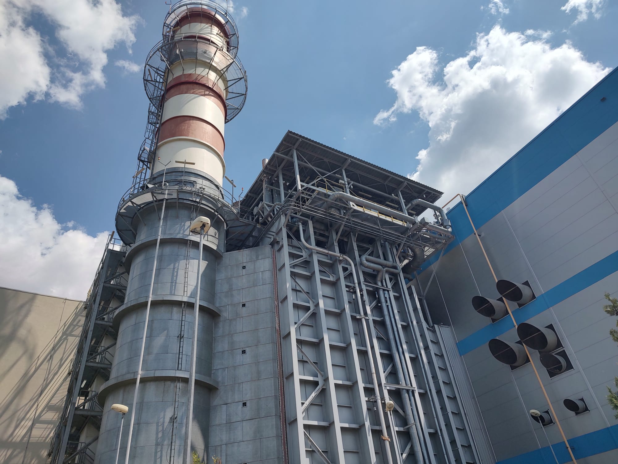 Două consorții conduse de români vor să facă noua centrală electrică în ...