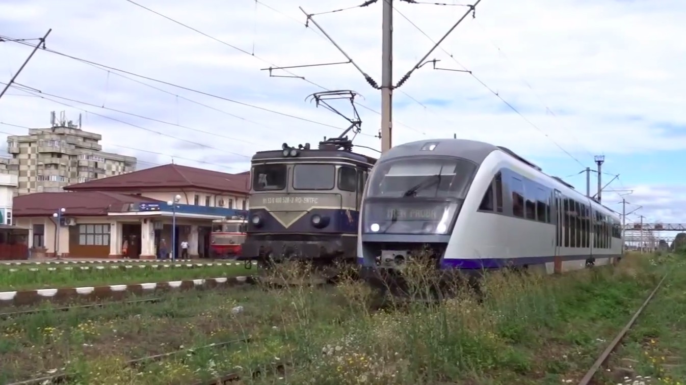 Electroputere VFU Pașcani: A șasea "Săgeată Albastră" a ieșit de la ...