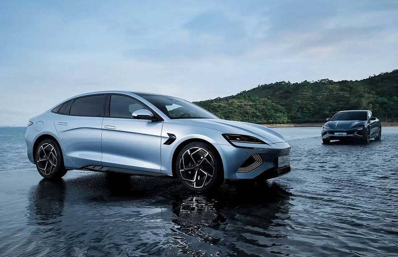 FT: Chinezii de la BYD vor să depăşească la vânzări de mașini electrice ...